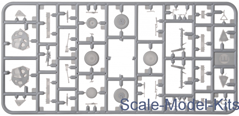 Sukhoi Su-17M3 advanced fighter-bomber-ModelSvit plastic scale model ...