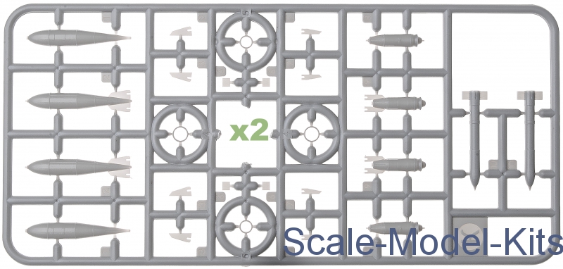 Sukhoi Su-17M3 advanced fighter-bomber-ModelSvit plastic scale model ...